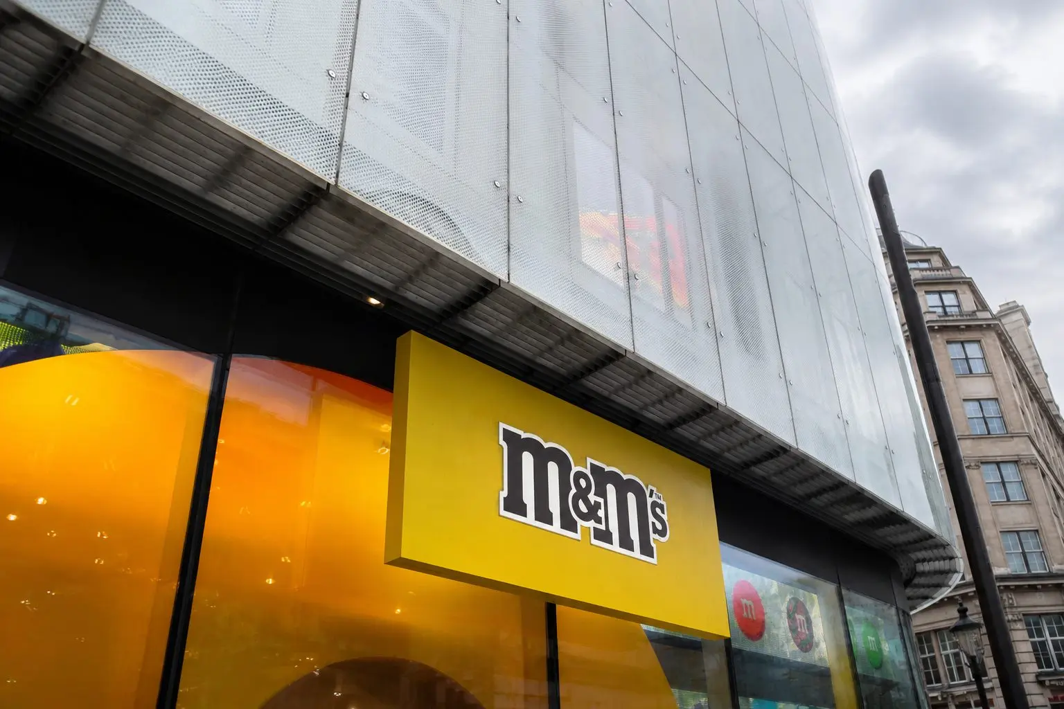 Mars Drops Blue and Brown Dyes in New M&M's Launch | StockTi